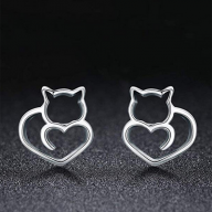 Cat Heart Earrings That Are Purrfect For Valentine’s Day! – Meow As Fluff
