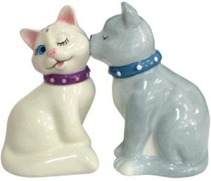 Cat Salt And Pepper Shakers To Spice Up Your Kitchen! – Meow As Fluff